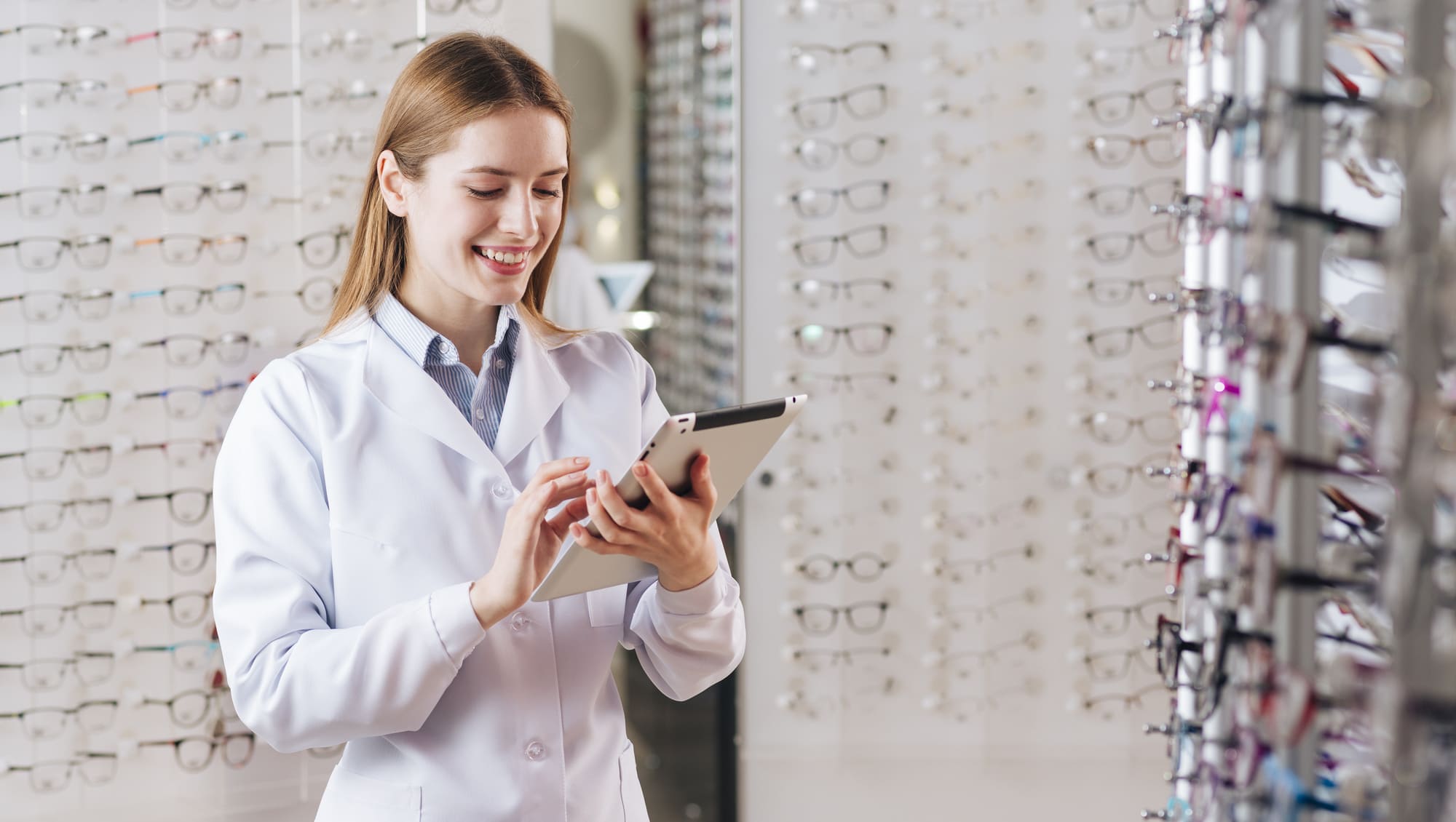 Transformación digital en la óptica: todo lo que debes saber. | Grupo OMK